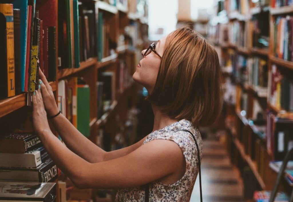 Literature in London: 9 Famous British Authors And Where To Find Them ...